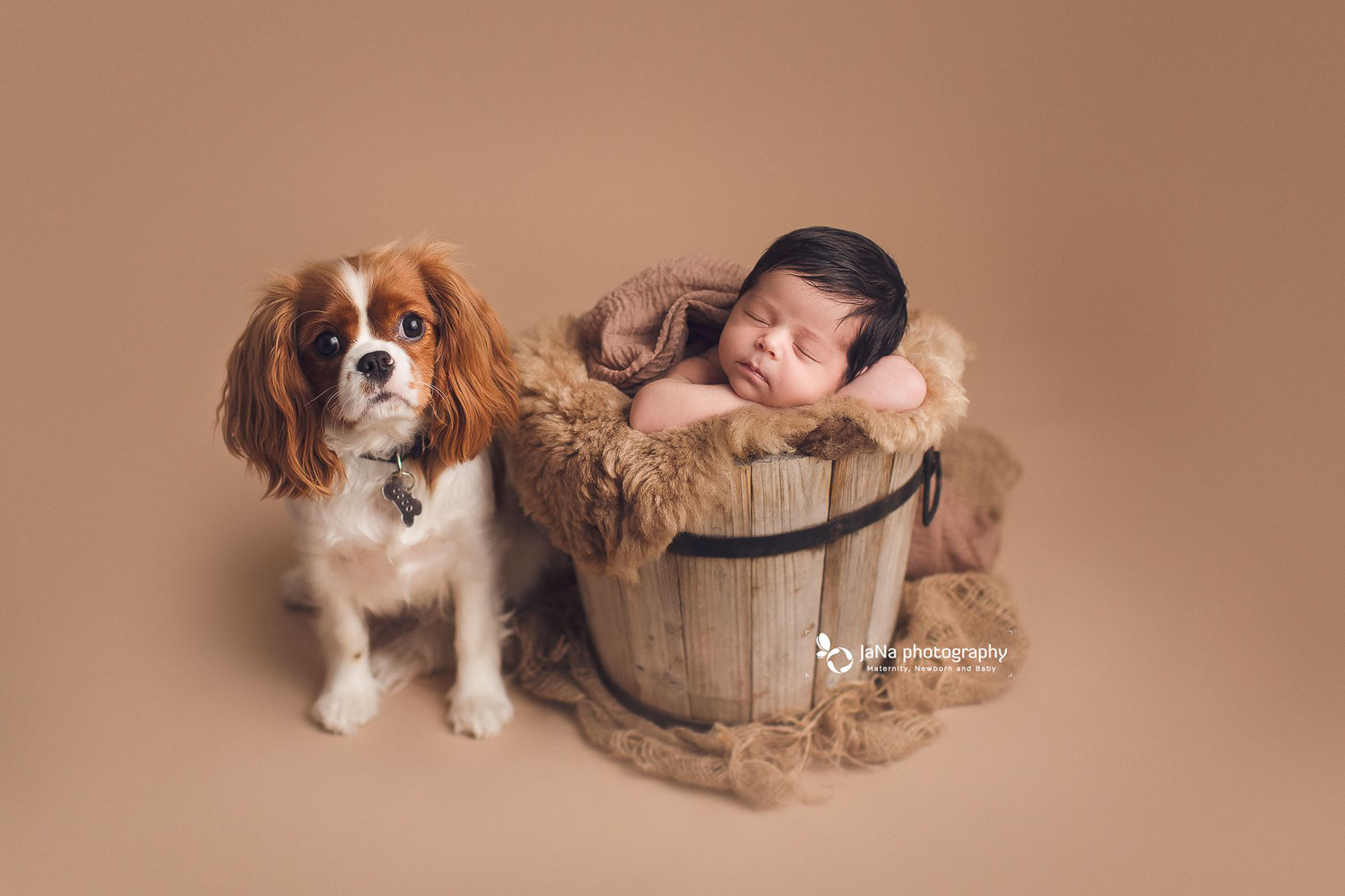 Posing babies in a bucket – Newborn Photography Tutorial